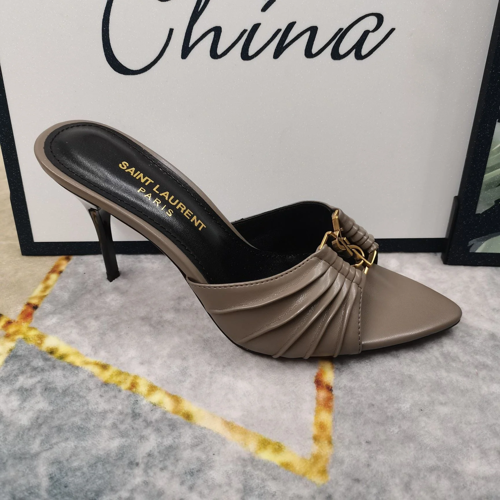 Top match Ysl Sandals