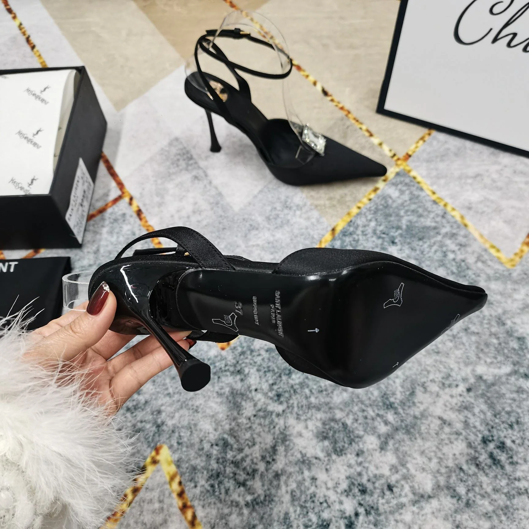 1:1 copy Ysl Sandals