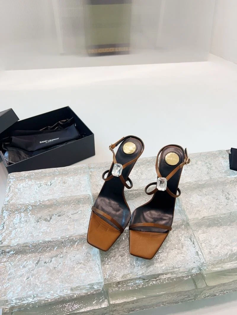 Accurate model Ysl Sandals