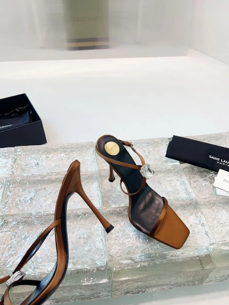 Accurate model Ysl Sandals