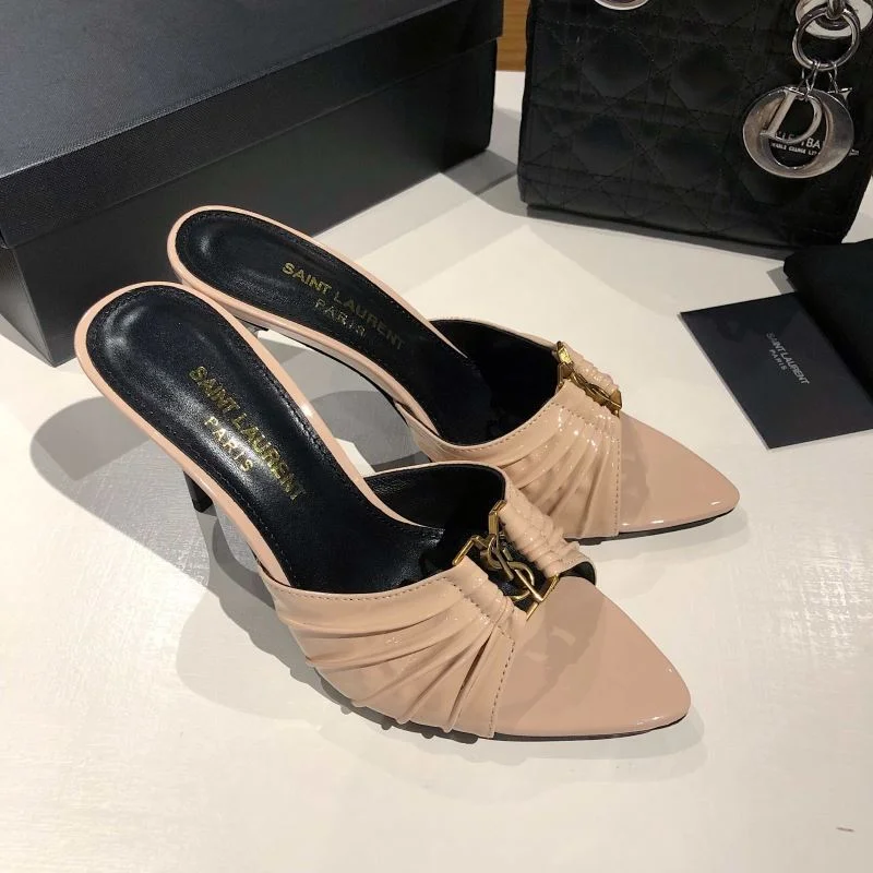 Accurate model Ysl Sandals