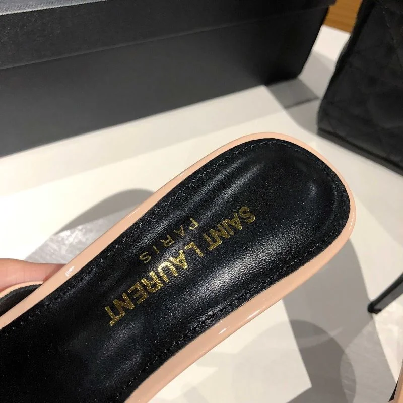 Accurate model Ysl Sandals