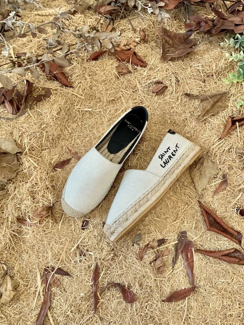 Value-priced Ysl Shoes