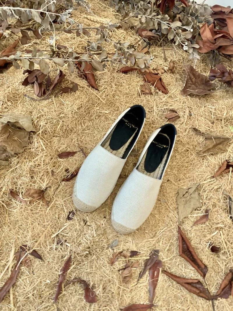 Value-priced Ysl Shoes