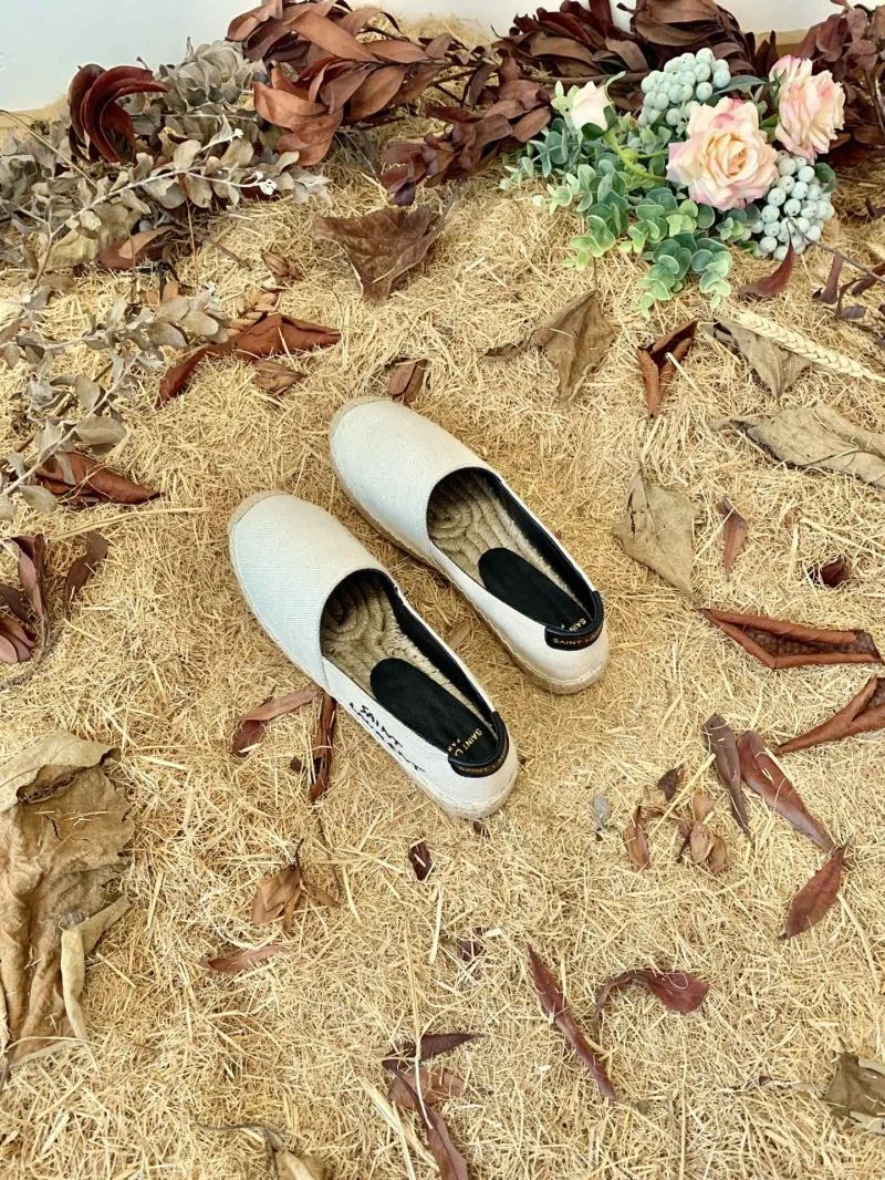 Value-priced Ysl Shoes