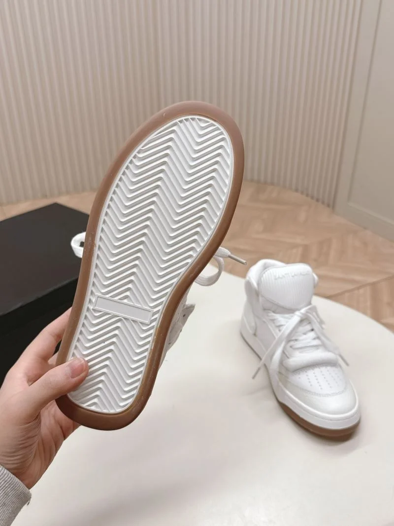 Indistinguishable Ysl Shoes