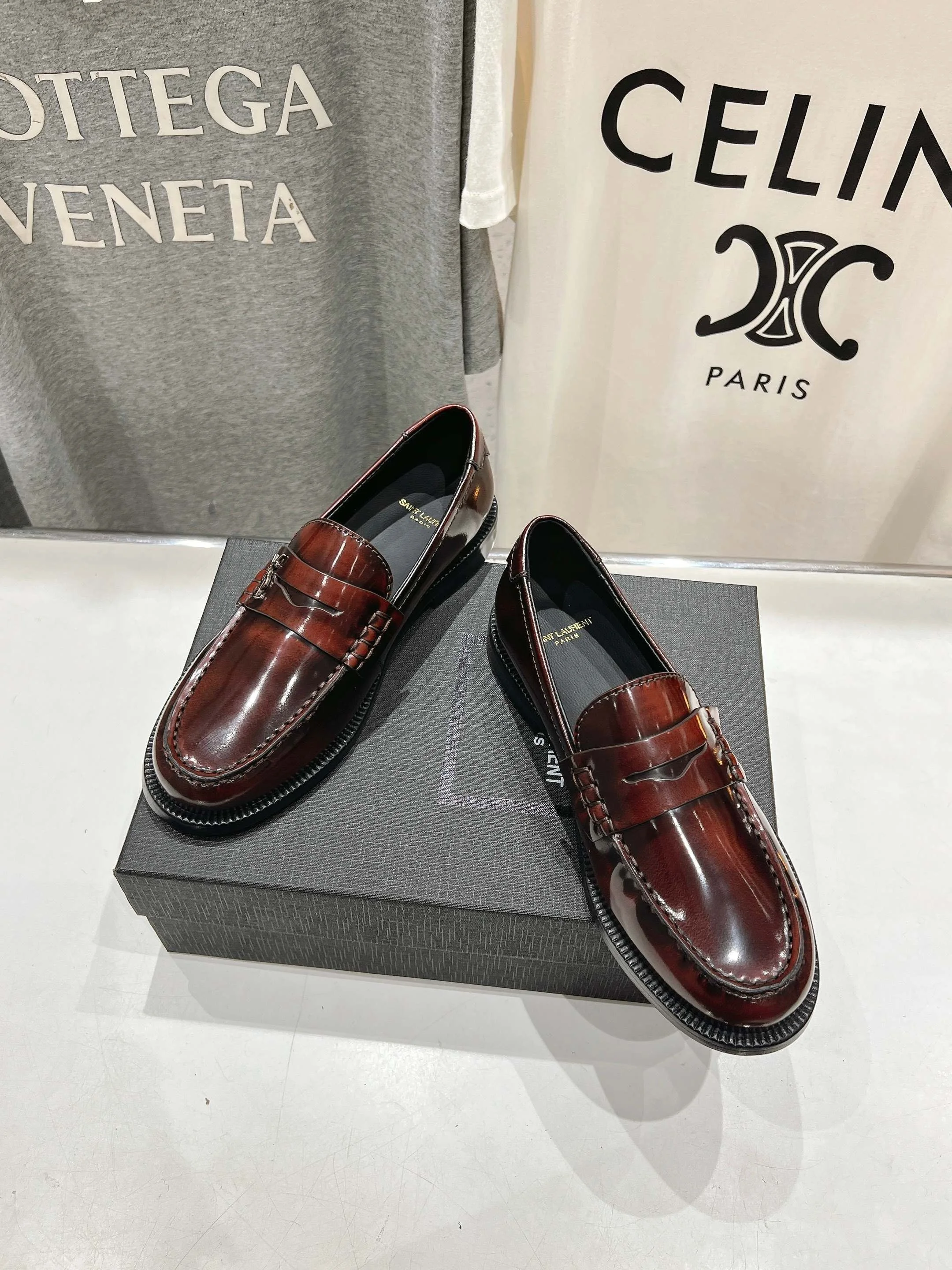 1:1 copy Ysl Shoes
