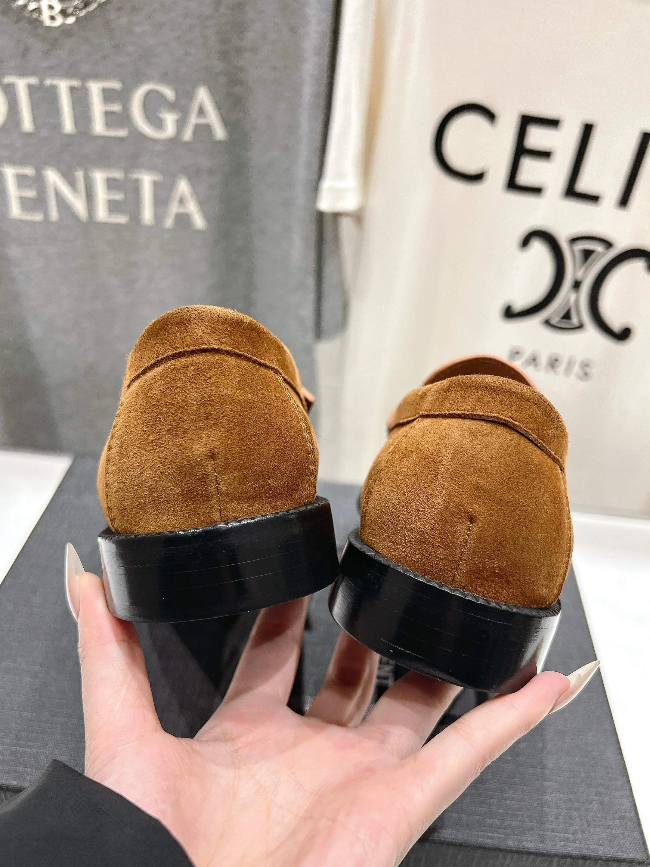 Brand-authenticated Ysl Shoes