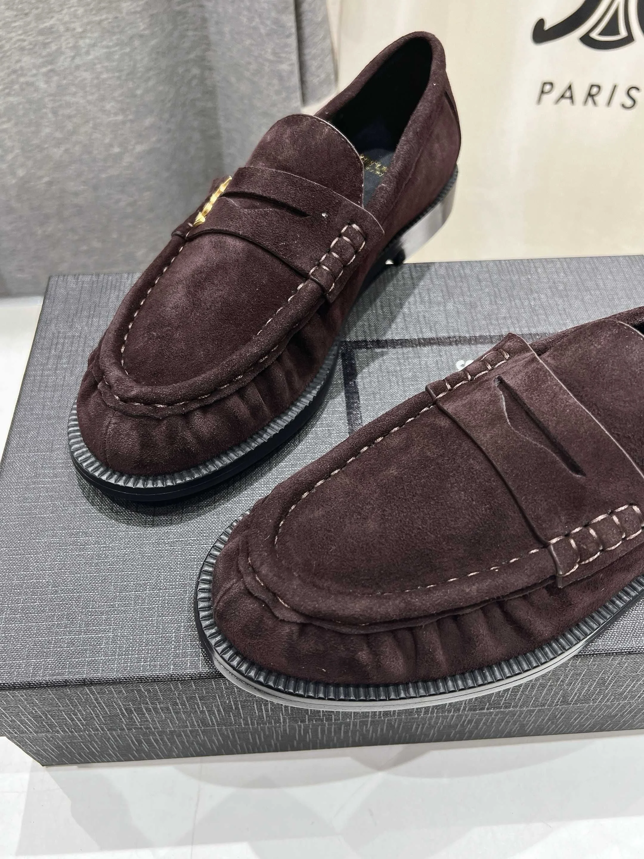 Brand-authenticated Ysl Shoes