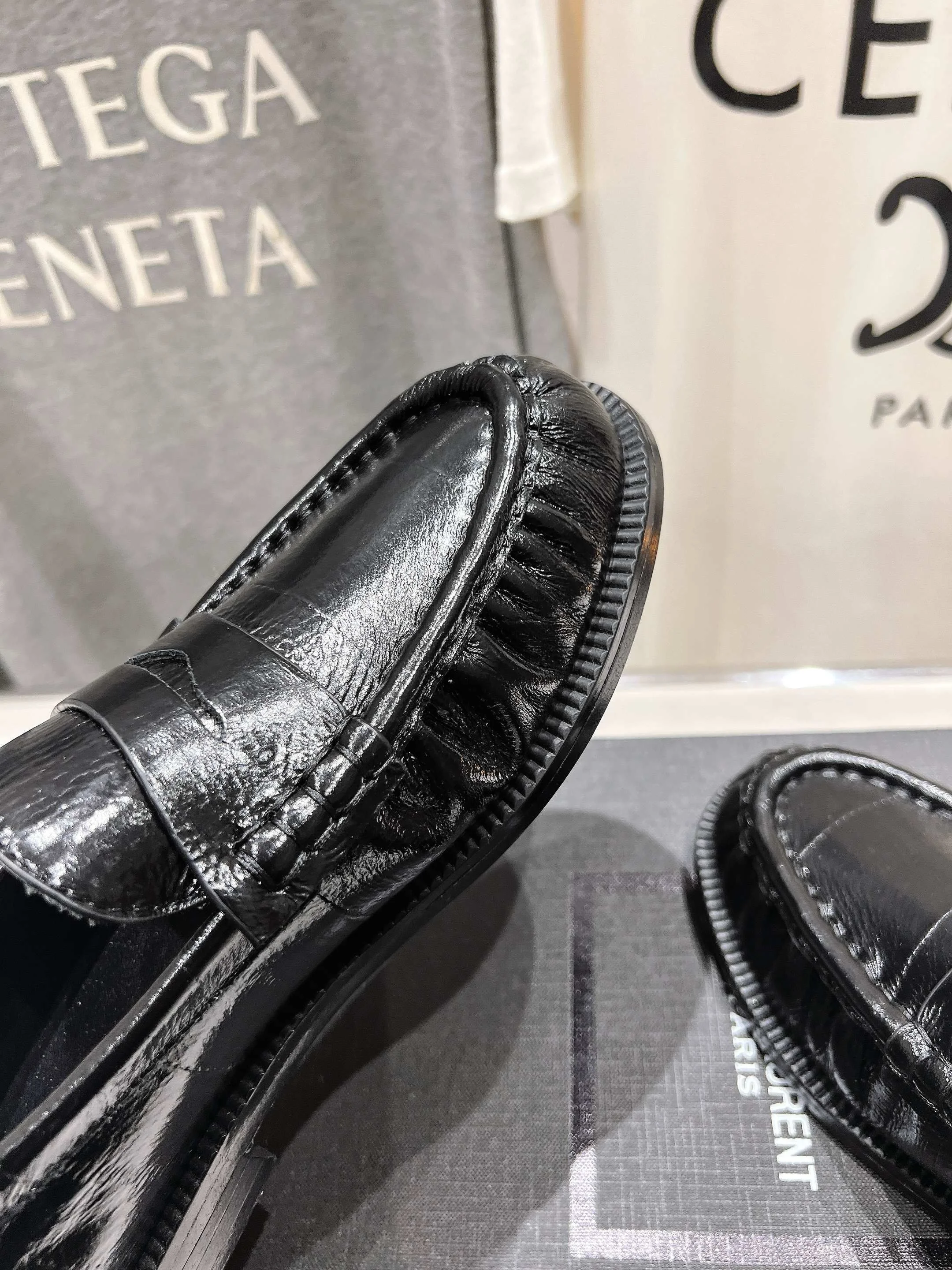 Factory-made Ysl Shoes