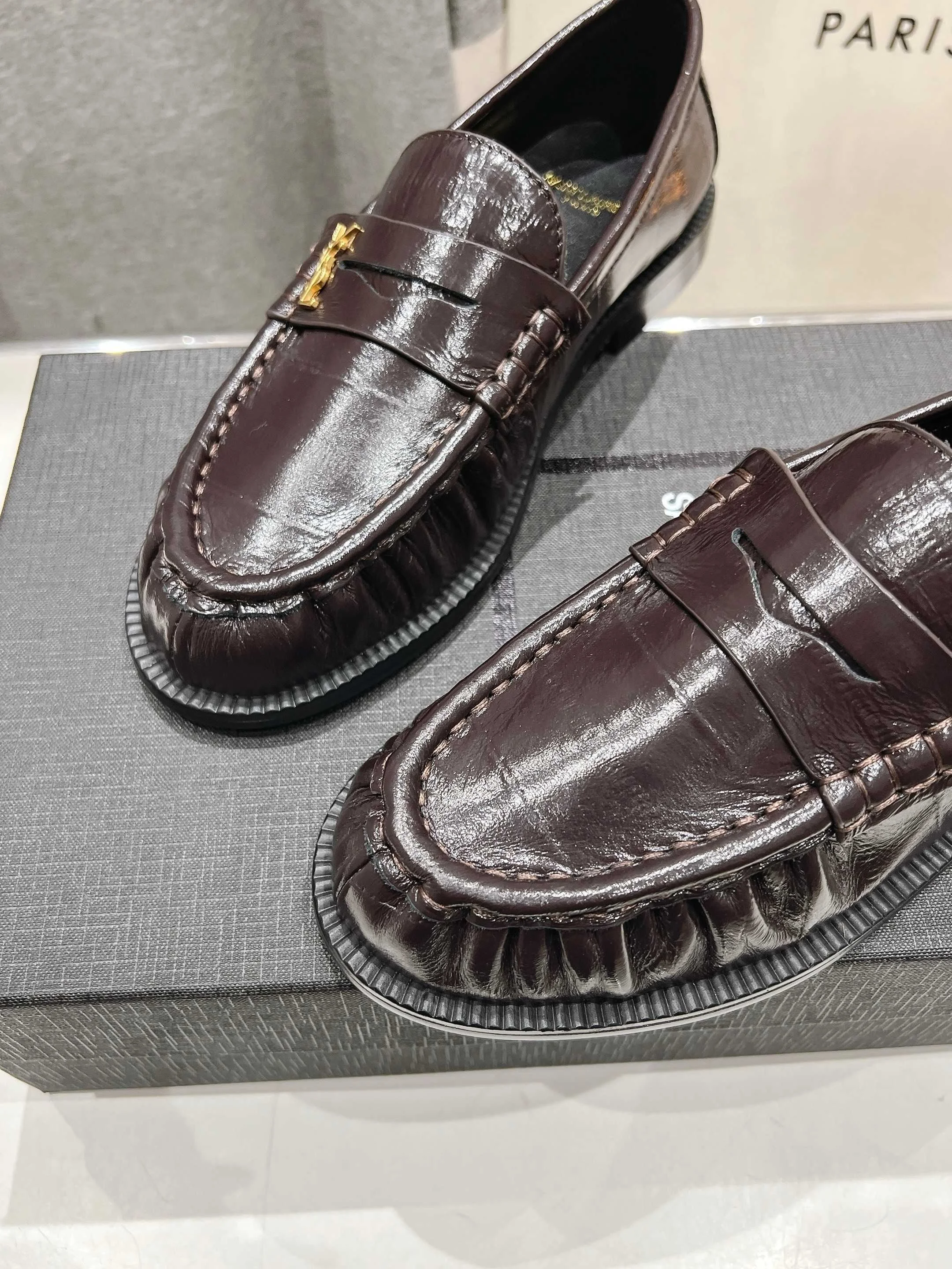 Exact replica Ysl Shoes