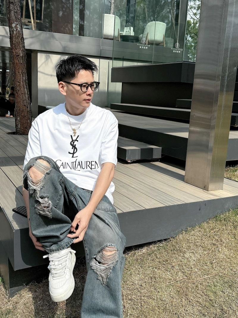 Value-priced Ysl T-Shirts