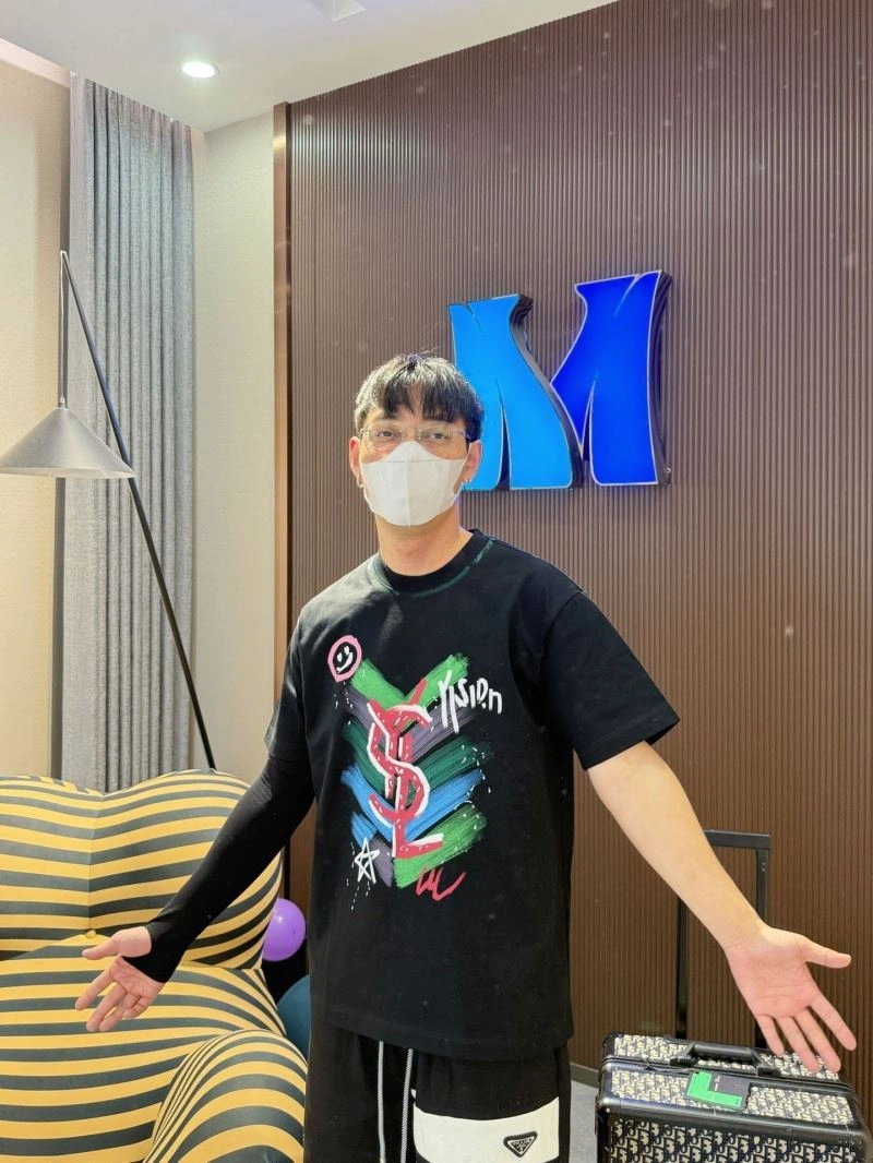 Low-cost Ysl T-Shirts