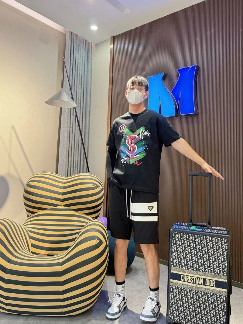 Low-cost Ysl T-Shirts